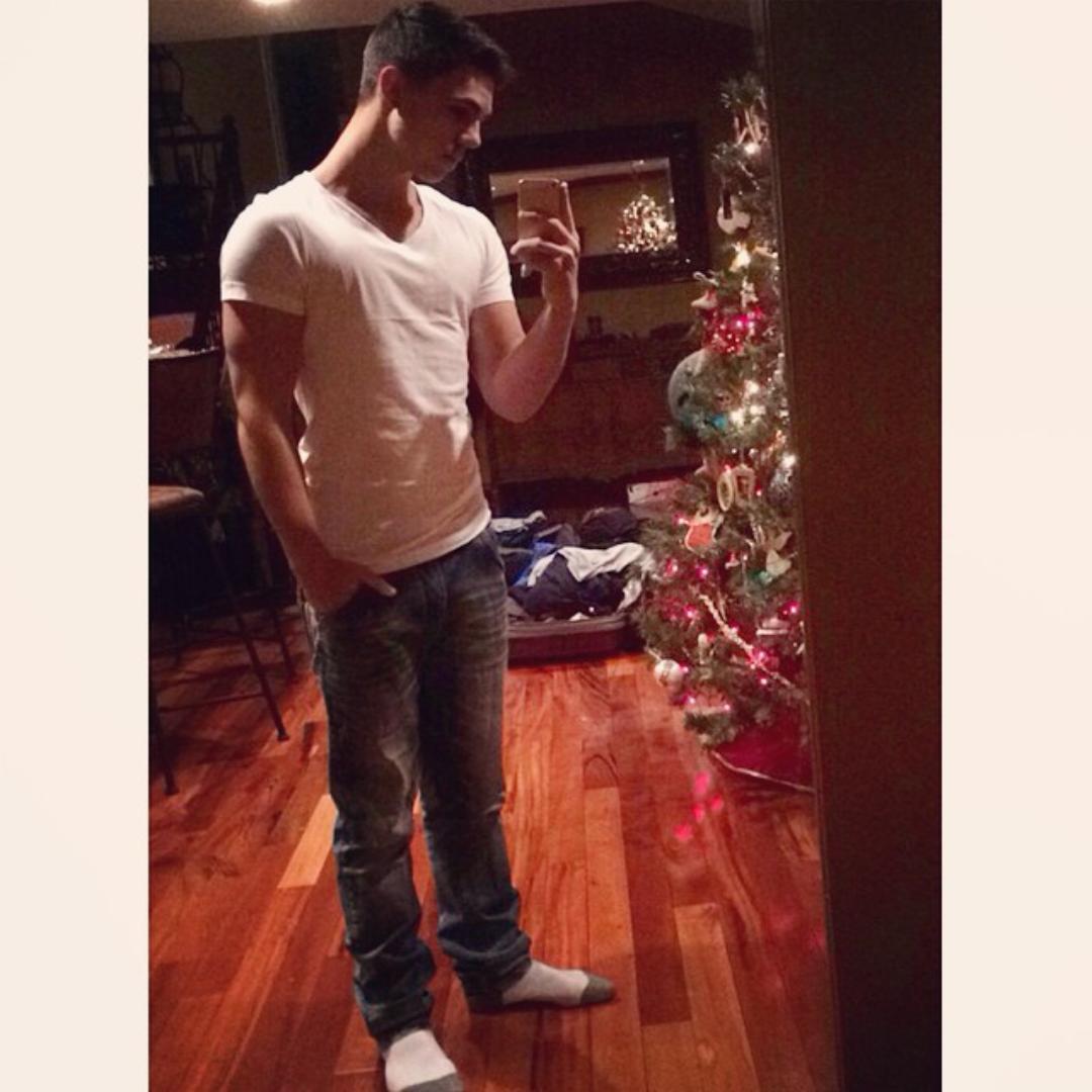 David Scarzone Disney Dudez