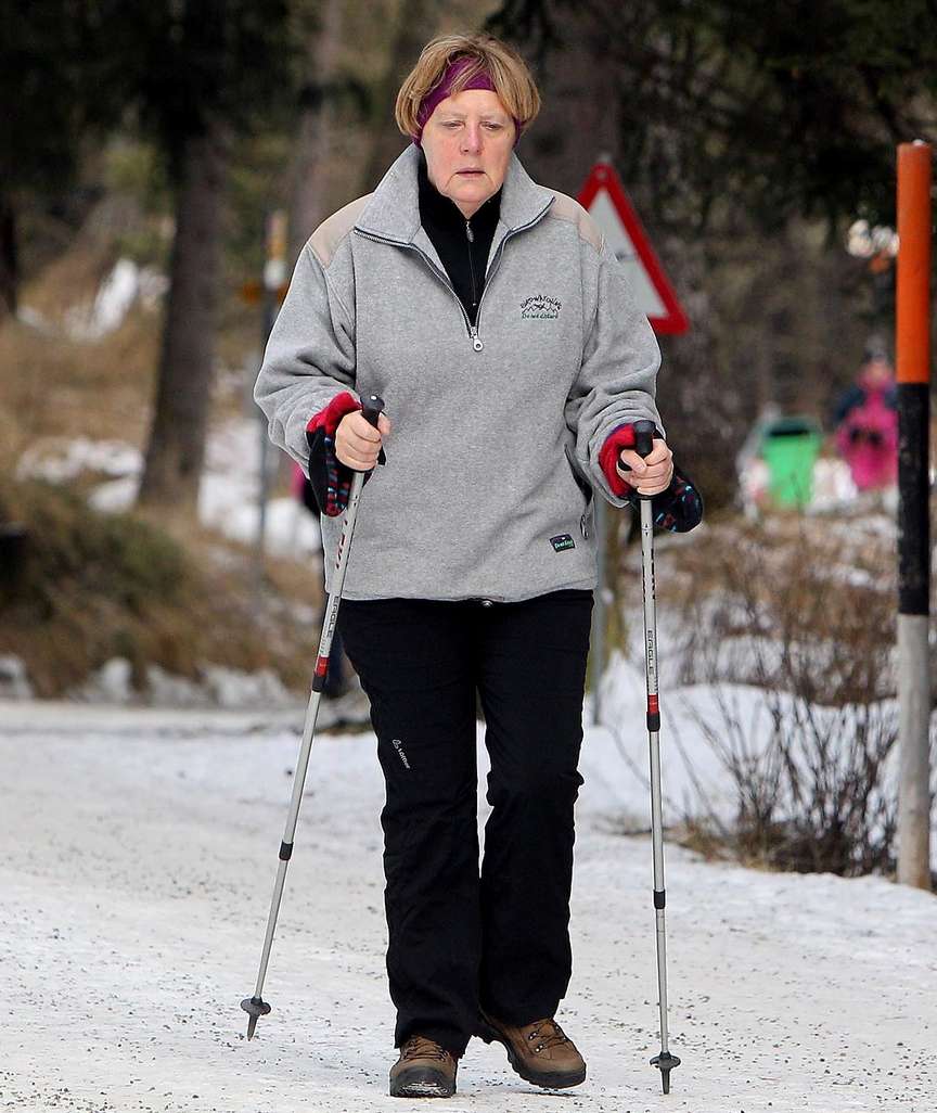 Nach ihrem sturz vor einem jahr urlaubt angela merkel diesmal ohne ...