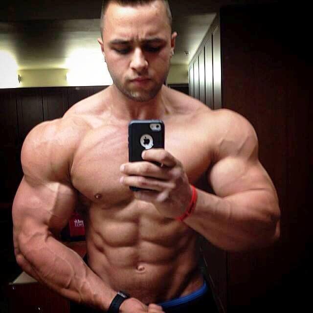 Roided Muscle Bodybuilders