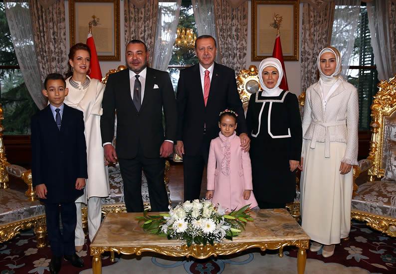 President Erdogan: That's a pic of #Morocco king, #Turkey President ...