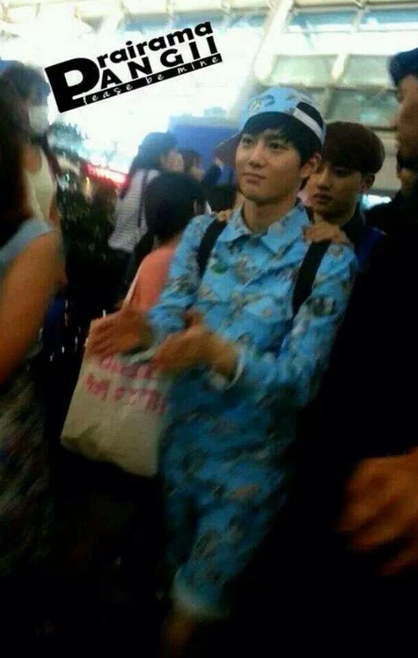 지나갈게요 비켜주세요 feat.exo - 인스티즈(instiz) 이슈 카테고리