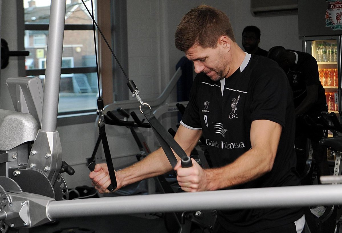 Full gallery of Steven Gerrard and his LFC teammates at the Melwood gym ...