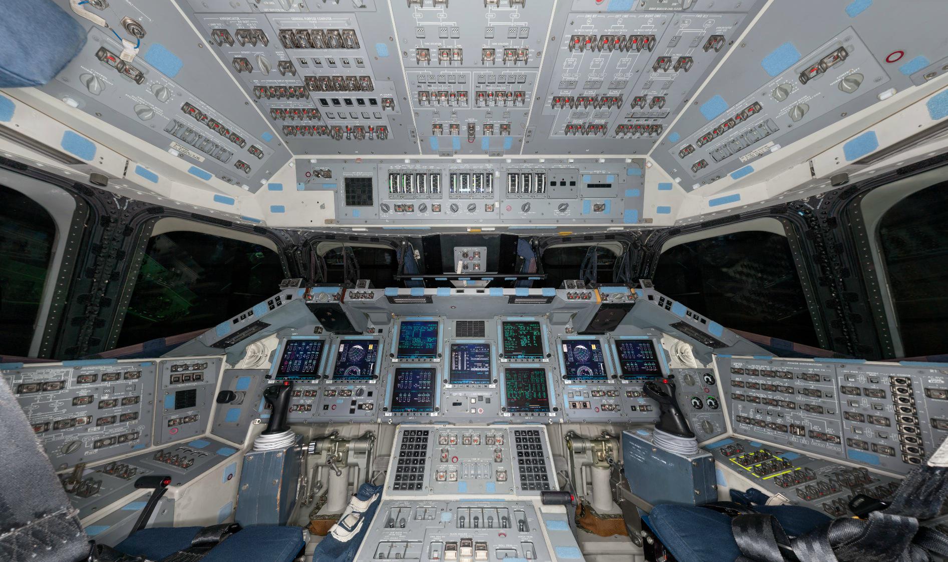 Inside The Space Shuttle Endeavour Space Shuttle Endeavour: A Look