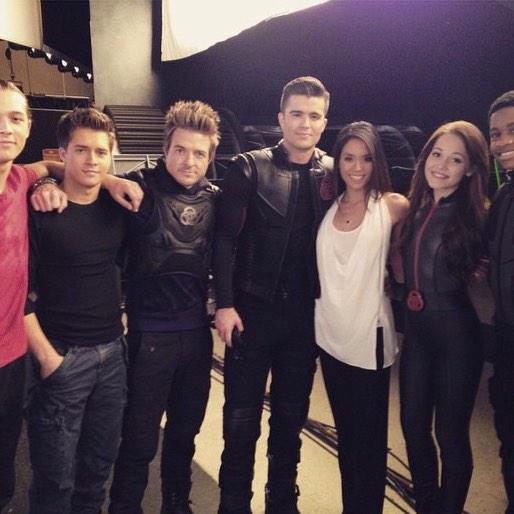 Kelli Berglund And Leo Howard