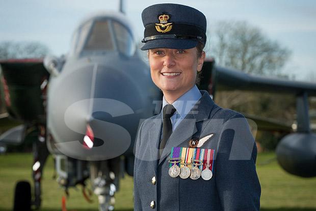 Meet Wing Commander Nikki Thomas - the first woman to command an RAF ...