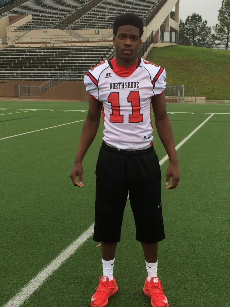 Eric Monroe 6'1" 180 4.5 from North Shore is one of the nations top CB ...