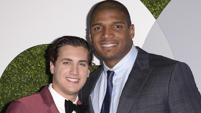 Football player Michael Sam and Vito Cammisano are engaged | NBC Los ...