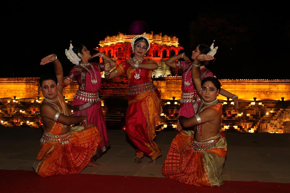 In pictures: Uttarardh Mahotsav kicks off at Modhera Surya Mandir ...
