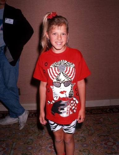 The little girl who played Stephanie on Full House is turning 33 years ...