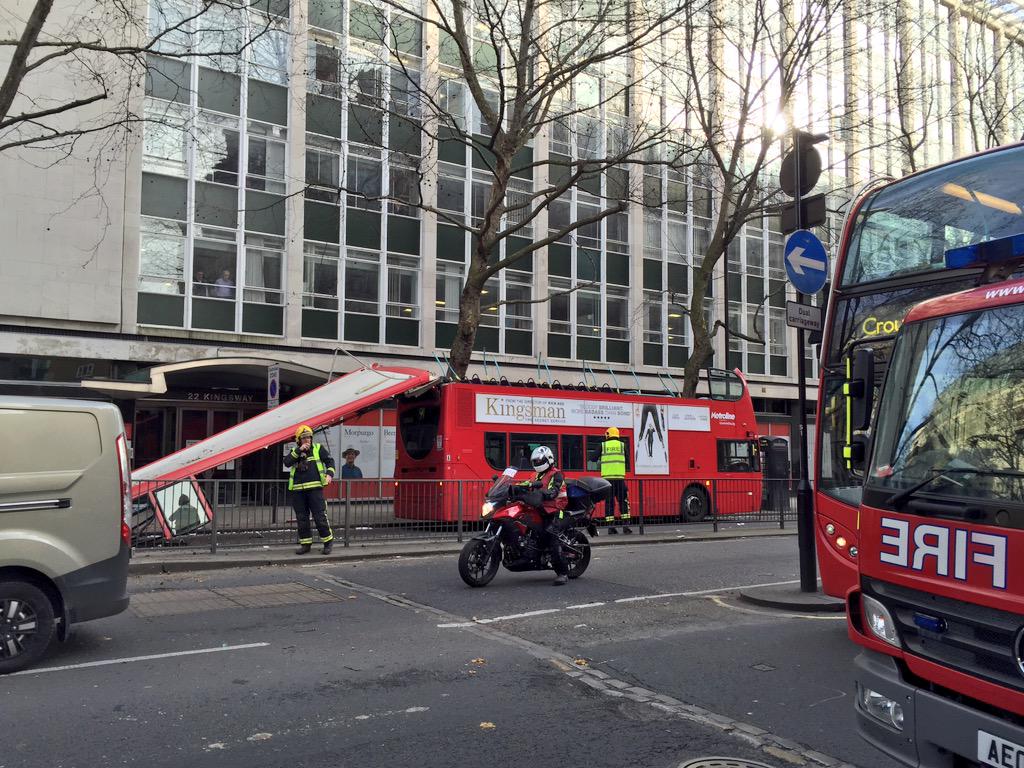 Roof ripped off double decker bus in central London - ITV News