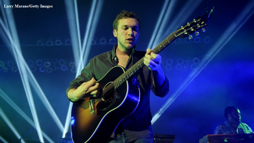Singer Phillip Phillips suing over 'American Idol' contract ...