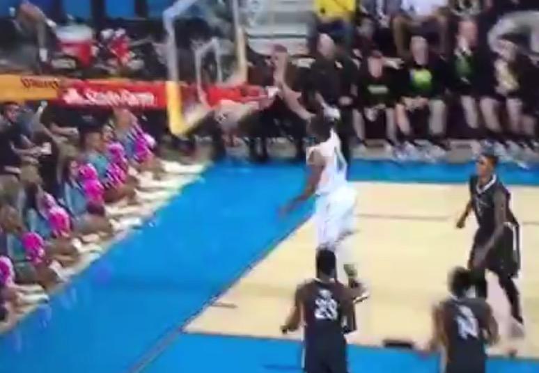 VIDEO: UCLA's Norman Powell goes between-the-legs to split defenders ...