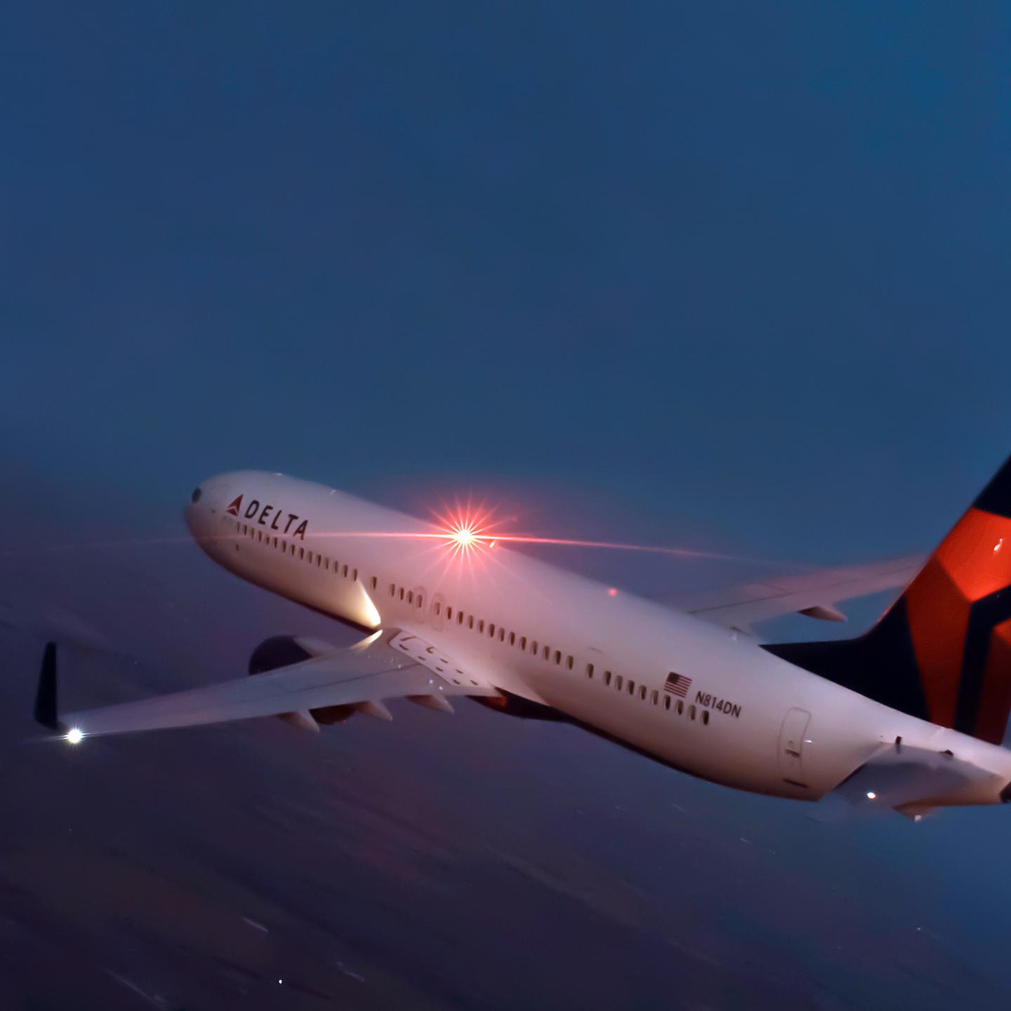 Airplane Lights At Night