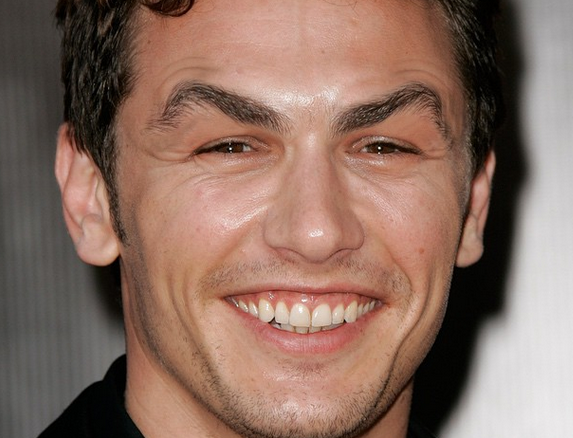 11 famous guys with jack nicholson-style eyebrows - scoopnest.com