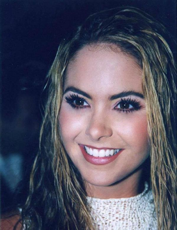 Classify and Place Mexican Actress Lucero Hogaza León (Lucero) - Page 4