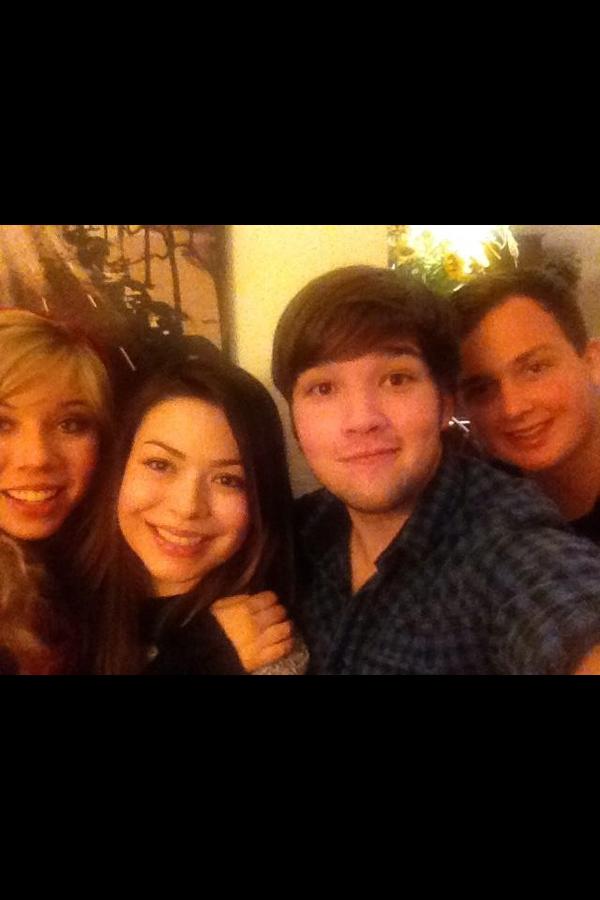 Miranda Cosgrove Jennette Mccurdy And Nathan Kress