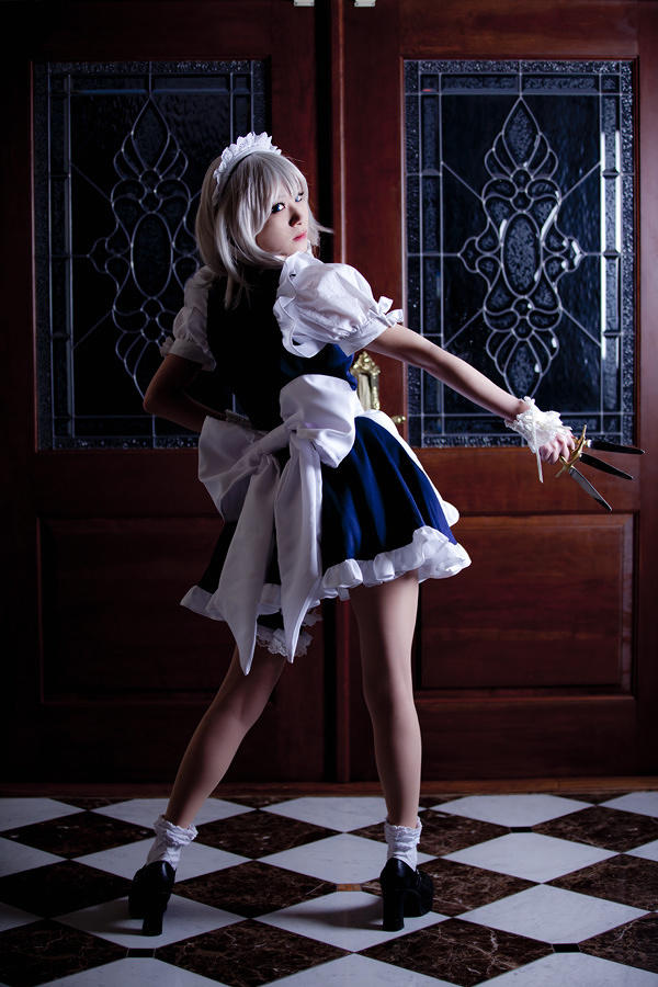 Touhou Sakuya Cosplay