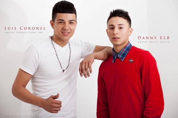 Luis Coronel Y Su Novia Adilene Idalie