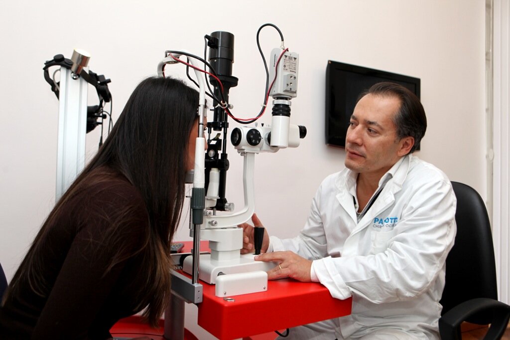 Pascotto - Oculistica e Chirurgia Oculare : (Napoli) : Dettaglio azienda.