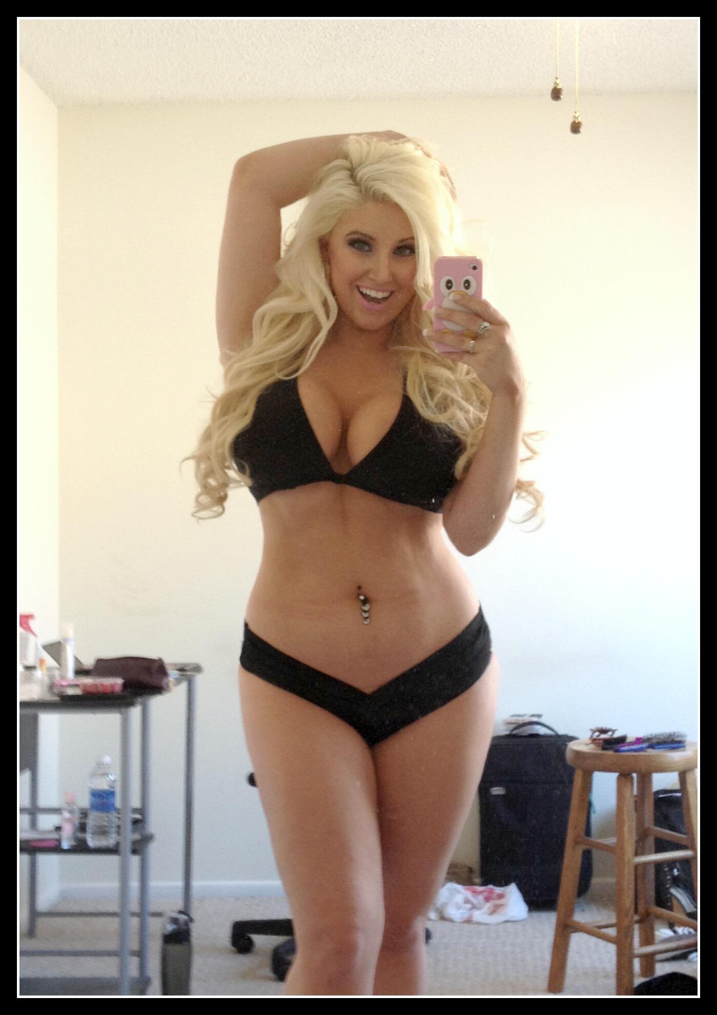 Ashley Alexiss On Twitter If You Love Curves Rt This Rn9sxf3l6r