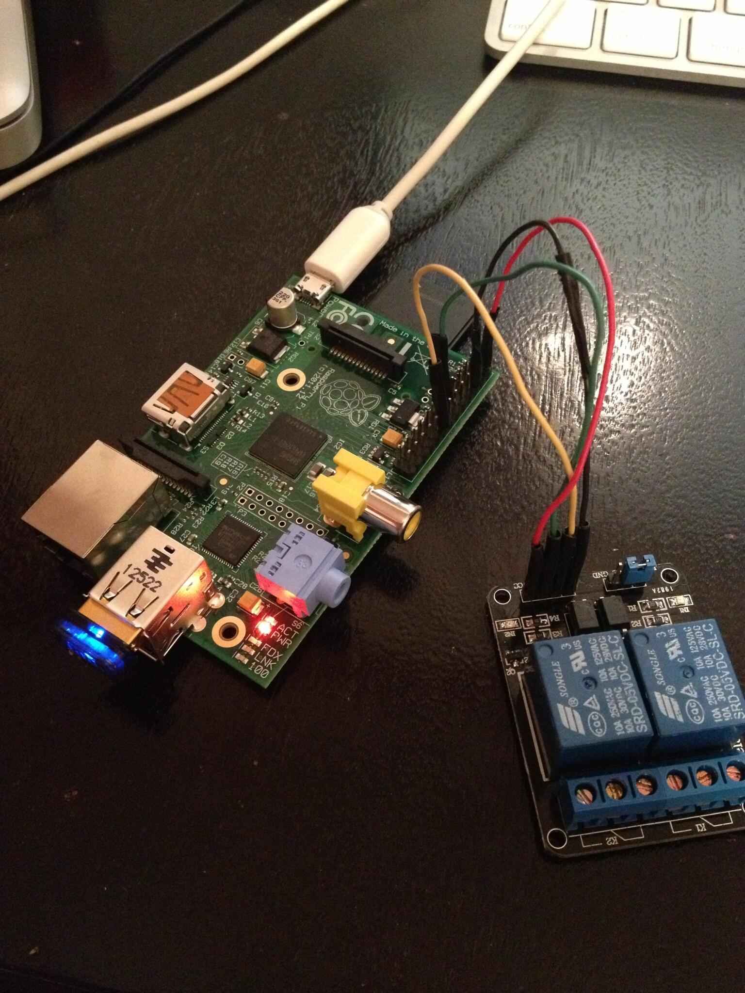 Difference between these two relays? - Raspberry Pi Forums