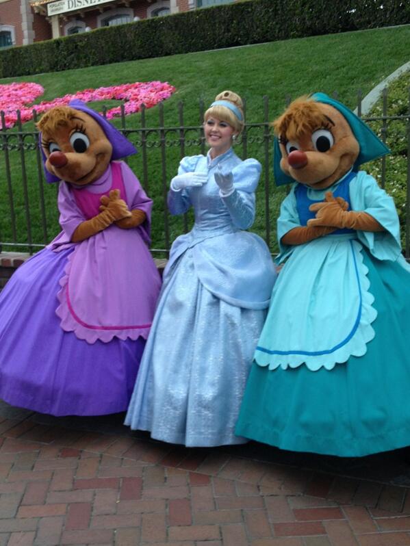 Cinderella Perla And Suzy