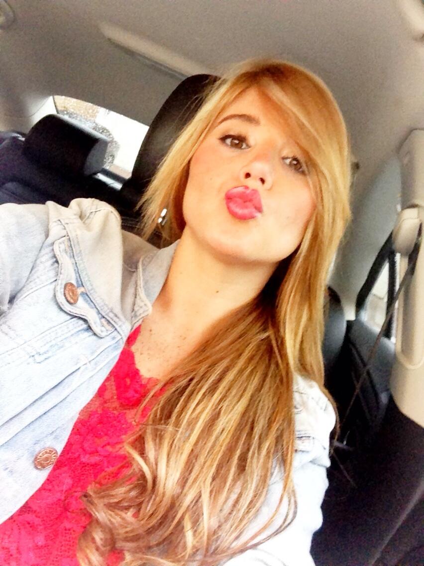 jennifer lemus ... modelo...actriz...ex reina de cartagena.. muy muy ...