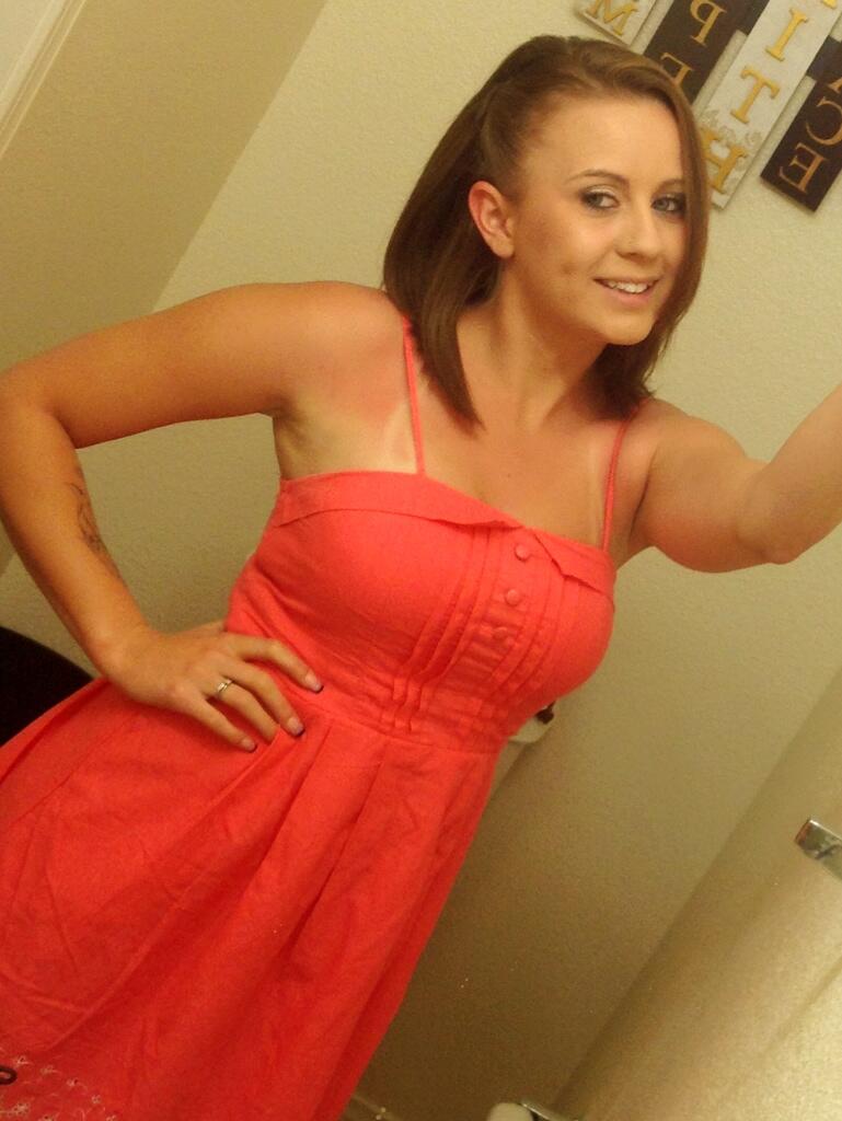 Tw Pornstars Mae Meyers Twitter Feelin Pretty In My New Dress 1