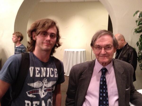 Met Sir Robert Penrose at one of his talks. : r/Physics