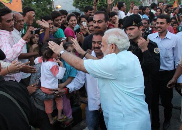 Narendra Modi inaugurates flyovers, other development projects in ...