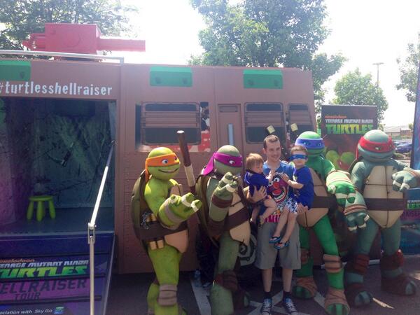 Nickelodeon UK takes lifesize Shellraiser on tour - The Technodrome Forums