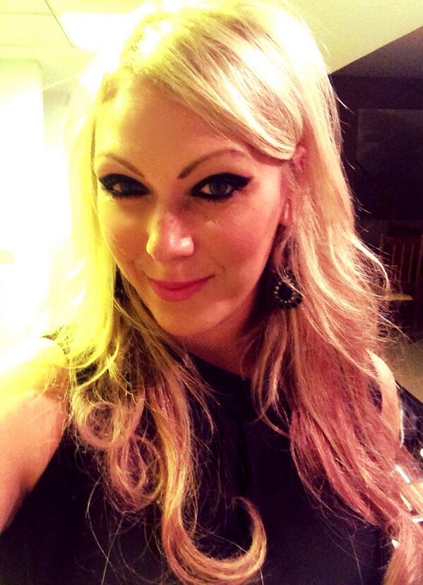 Whitney Hook's Instagram, Twitter & Facebook on IDCrawl