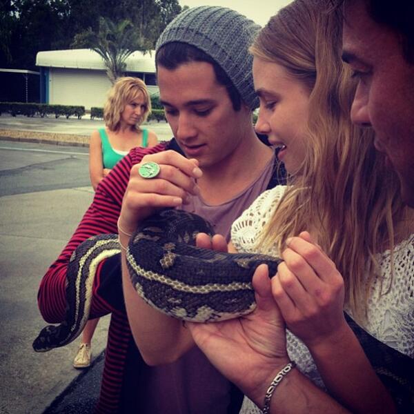 Chai Romruen And Lucy Fry Kiss In Mako Mermaids