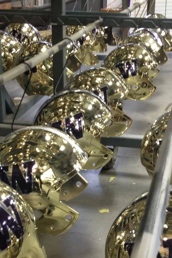 Shiny gold helmets are in production : r/huskies