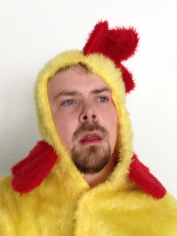 I just realized that Ashens kind of looks like Simon Pegg. : r/Ashens