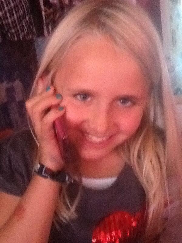 Isabella Olsen's Instagram, Twitter & Facebook on IDCrawl