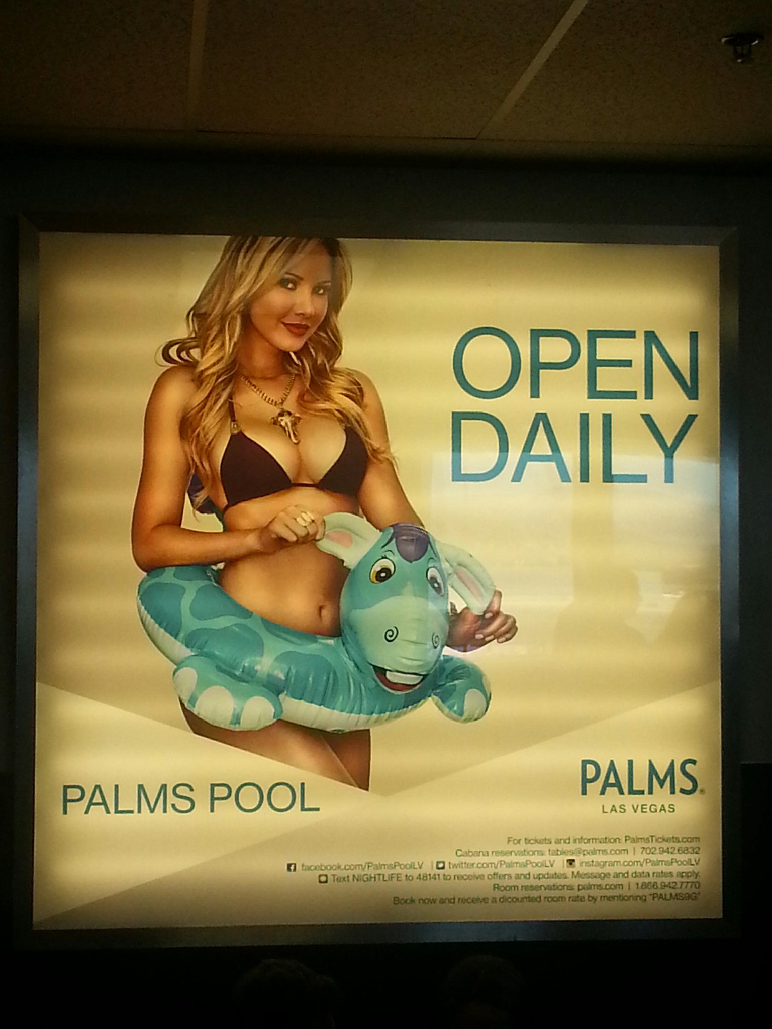 Socimages On Twitter Infantilizing Women At The Bob Hope Airport A