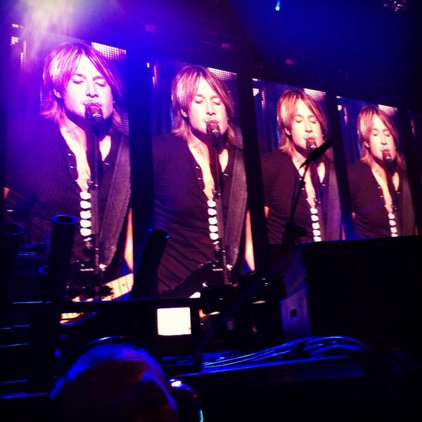 Keith News Photos…Keith On Stage In Phoenix, Arizona…September 29, 2013 ...