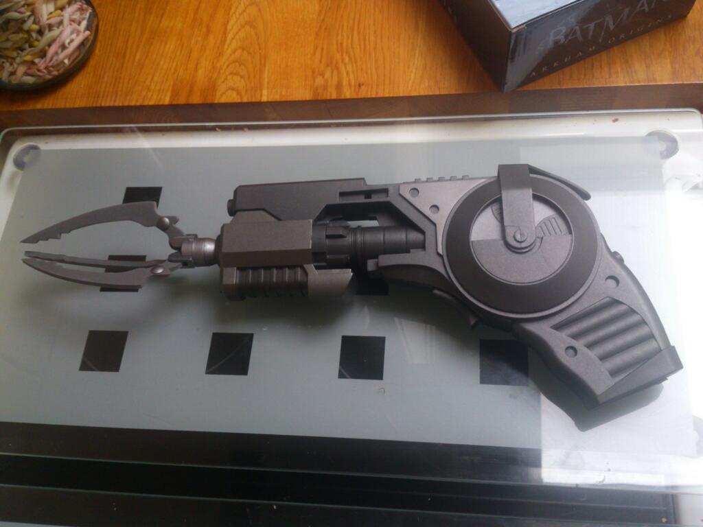 Prop - NECA Arkham Origins Grapnel Gun | Collector Freaks Collectibles ...
