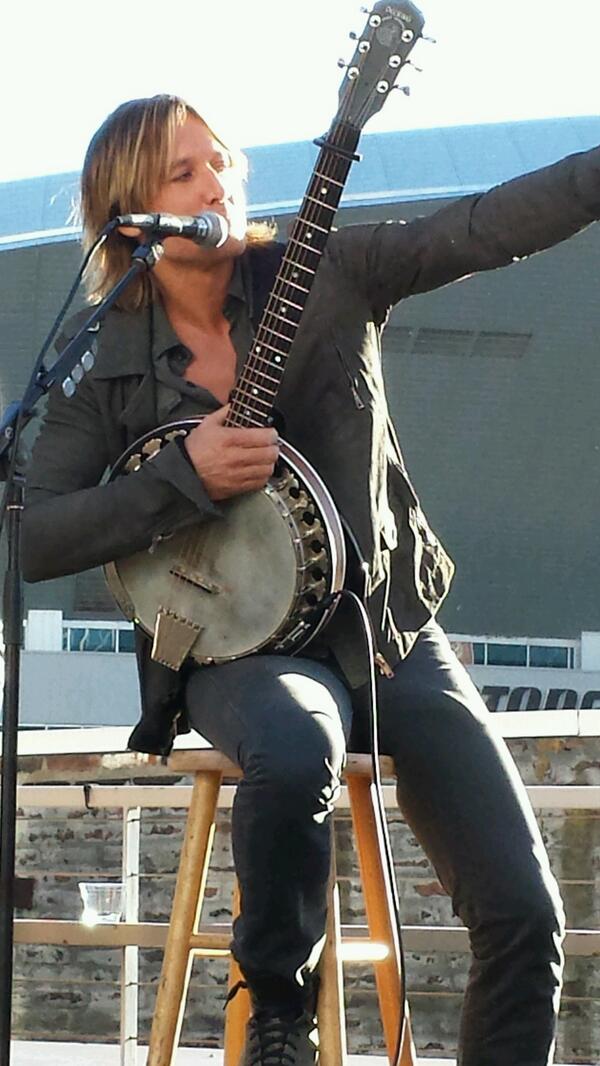 Keith News Photos…Keith Is Celebrating At His #1 Party For *Little Bit ...