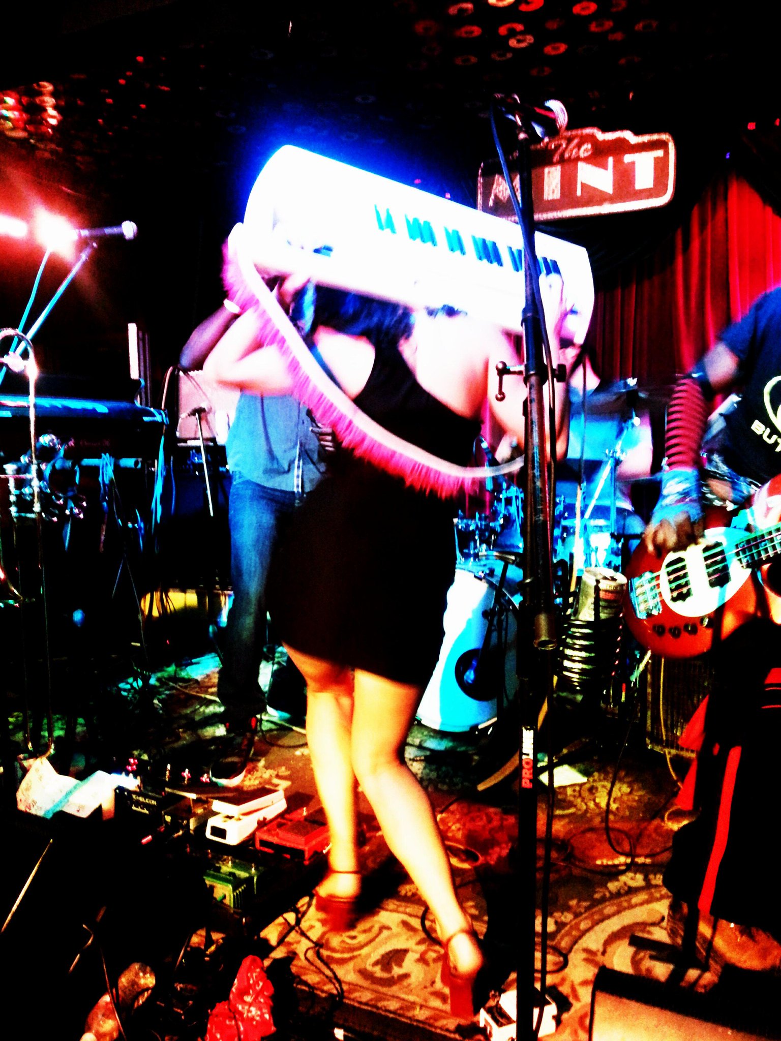 TW Pornstars - Cici Rhodes. Twitter. The night was #bootylicious ;). 12 ...