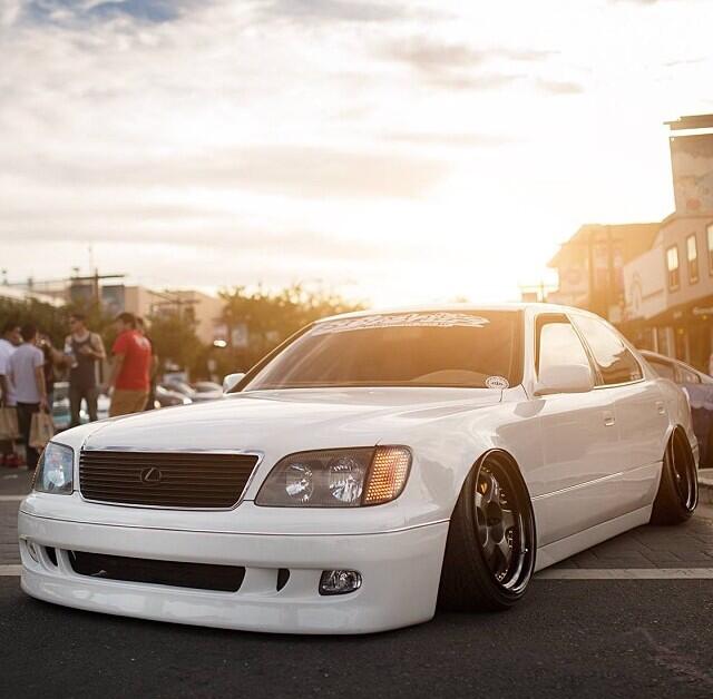 Stanced Lexus Ls400