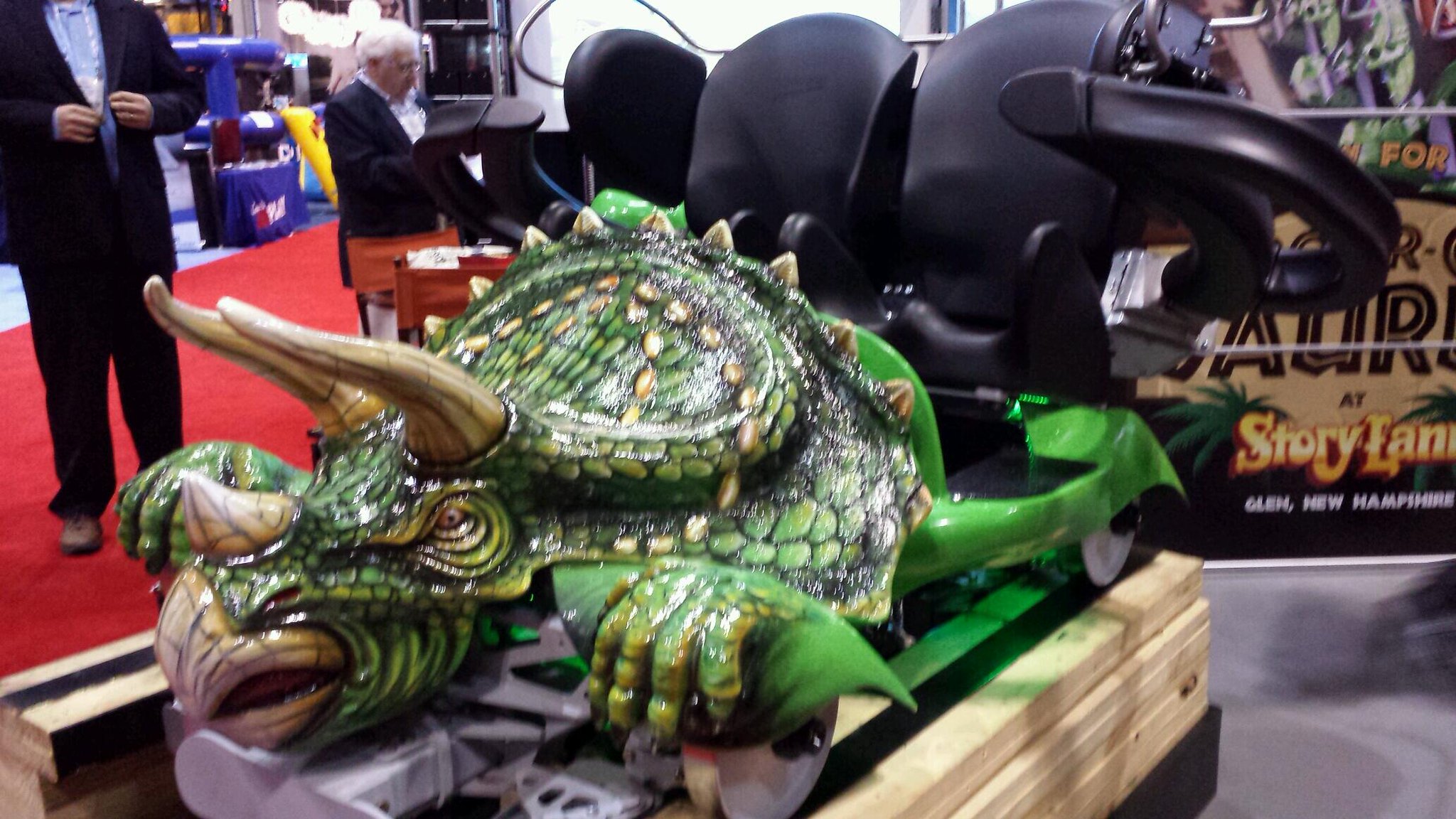 Storyland | Roar-O-Saurus | Gravity Group Woodie | FORUMS - COASTERFORCE