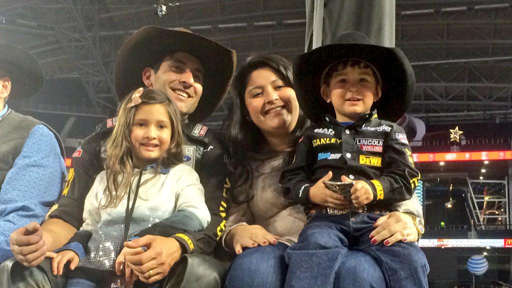 Silvano Alves Family