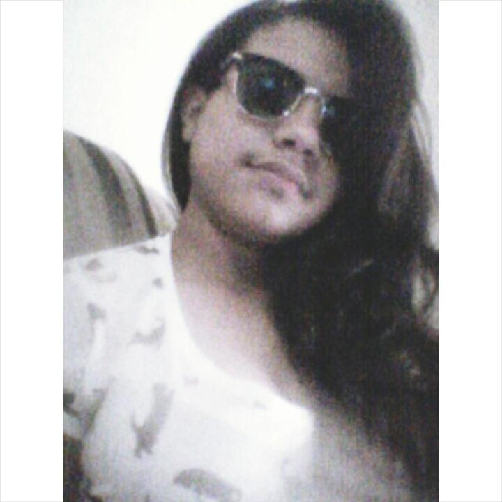 Ingrid Moreira's Instagram, Twitter & Facebook on IDCrawl