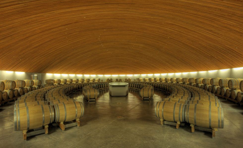 Las 16 bodegas más bonitas de España y las 15 más curiosas del mundo ...