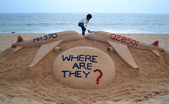 Considerations for ditching MH370: Former RAF pilot David Learmount ...