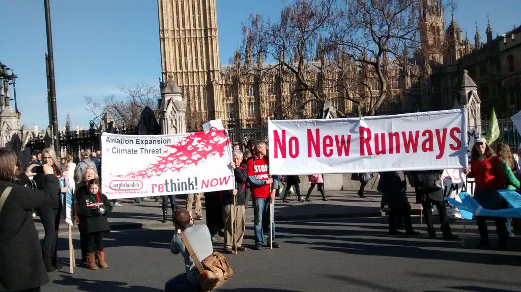 AirportWatch | Strong “No New Runways” bloc gets its message across at ...