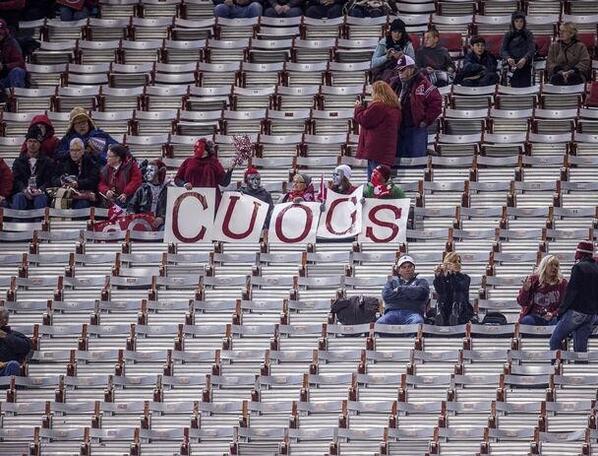 THE /r/CFB FLAG HAS OFFICIALLY ARRIVED IN PULLMAN, WA (kinda) : r/CFB