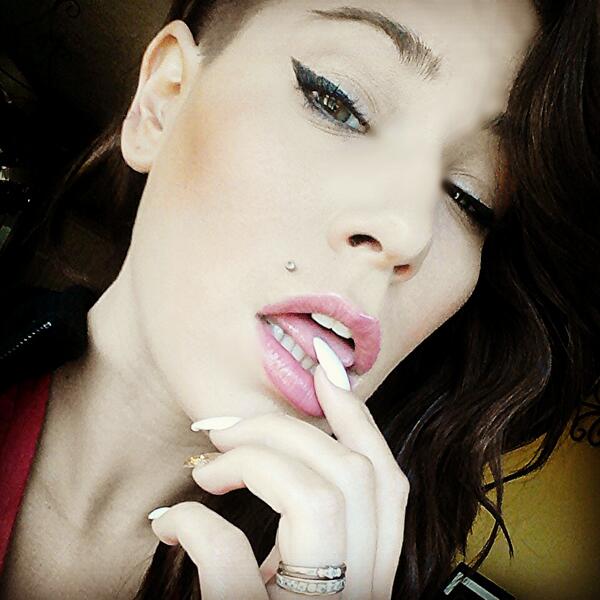 Danielle Foley's Instagram, Twitter & Facebook on IDCrawl